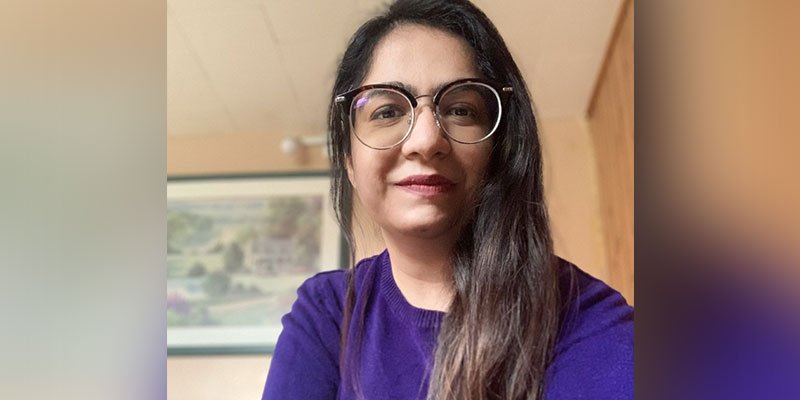 Sunday Spotlight: Surbhi Sareen - RED 88.9FM Toronto